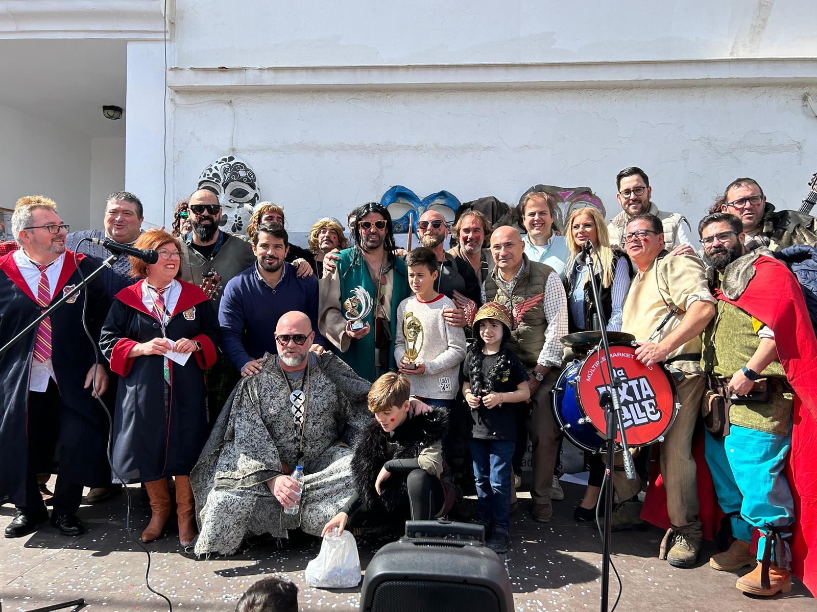 El equipo de Gobierno acompaña a los vecinos del Embarcadero en la ...